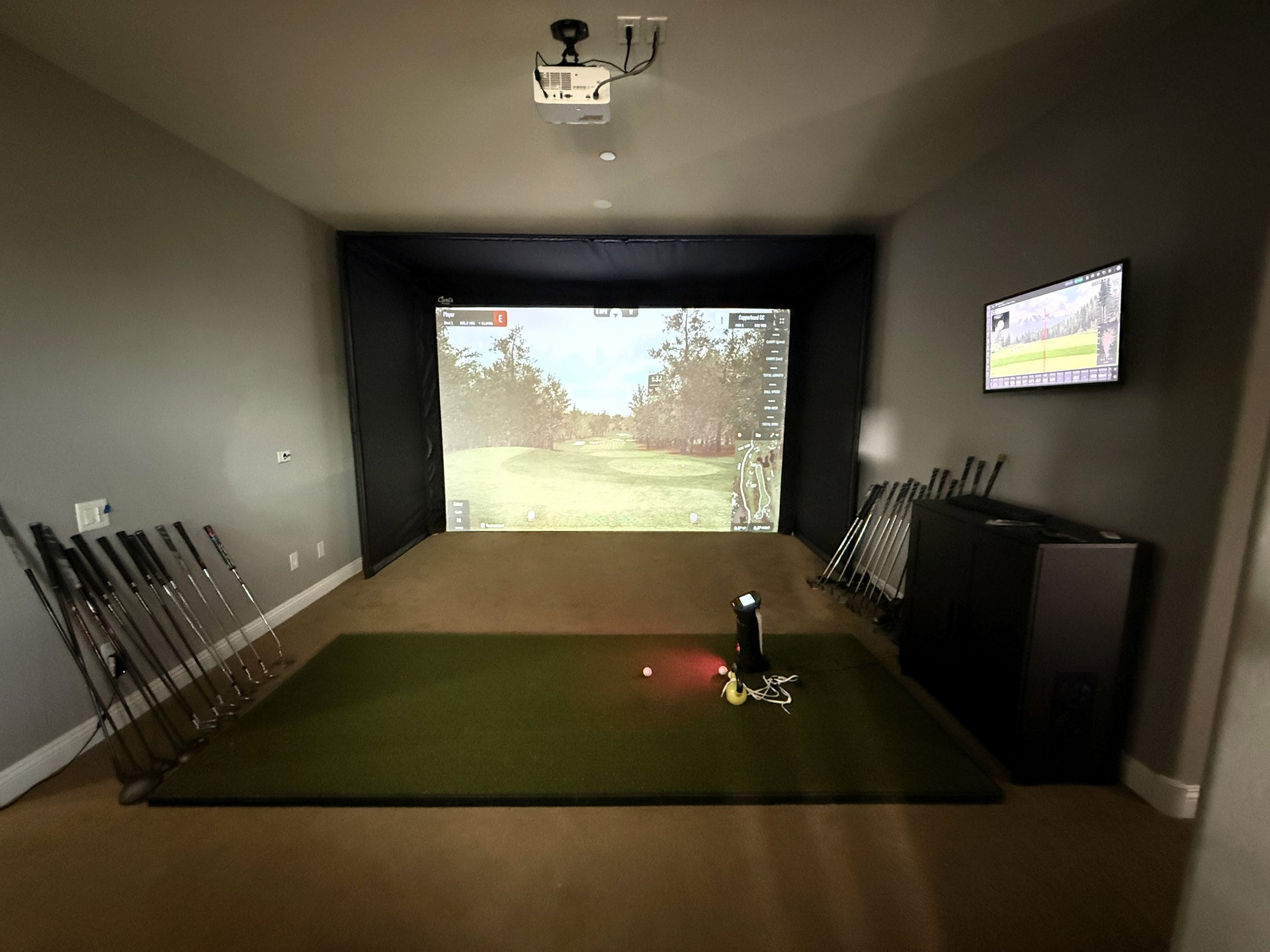 Upstairs Golf Simulator - Phoenix, AZ