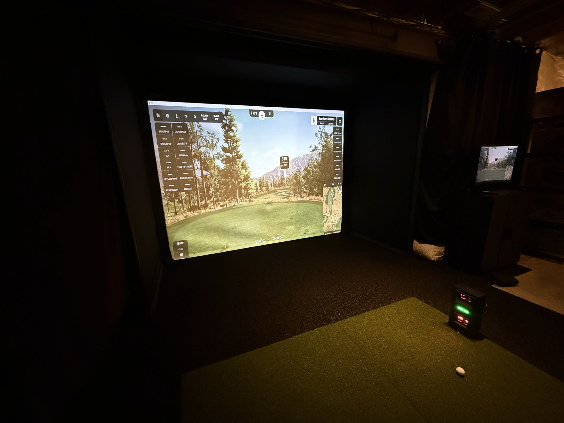 Basement Golf Simulator – Colorado Springs, CO