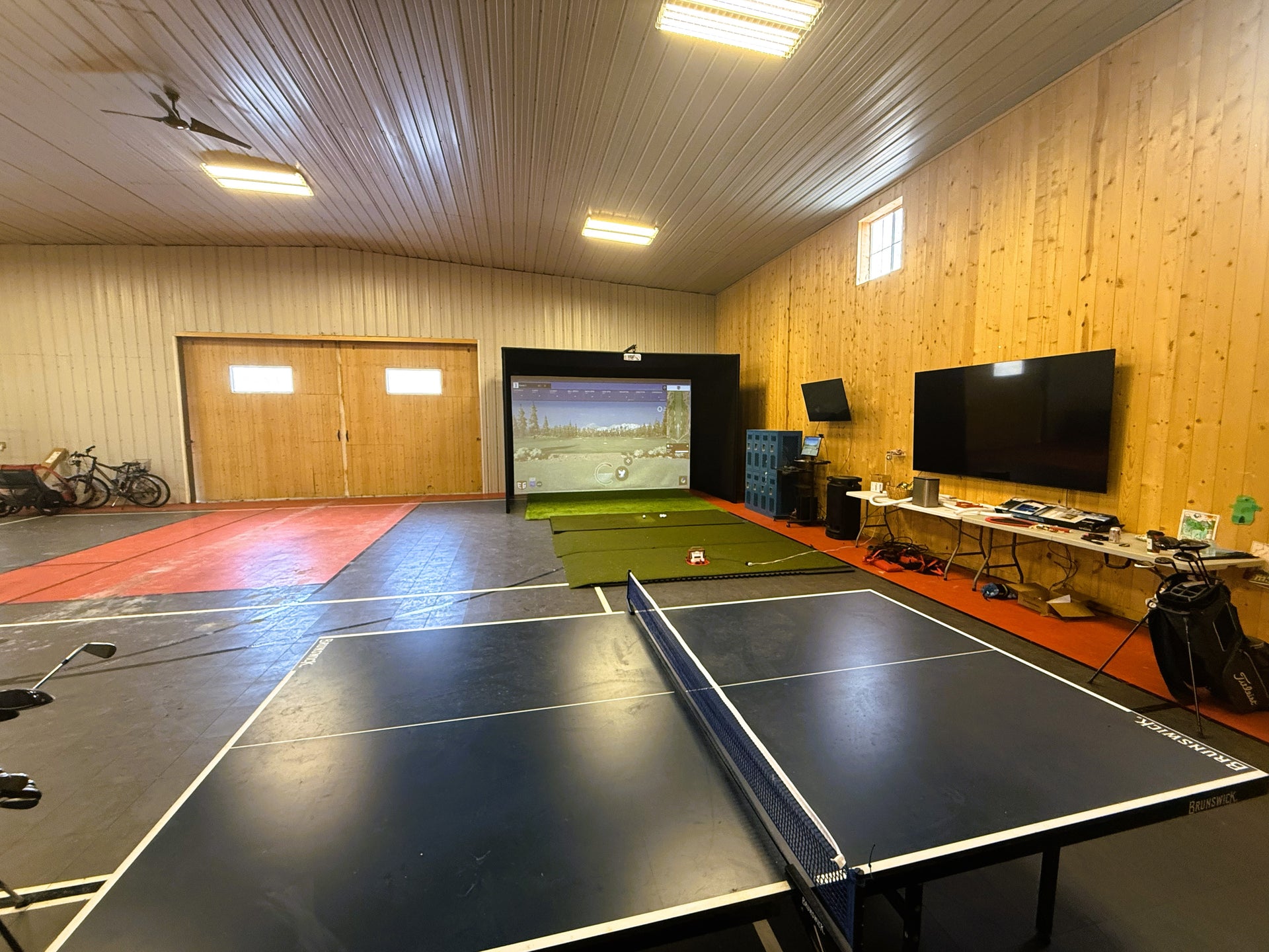 Barn Golf Simulator – Indianapolis, IN